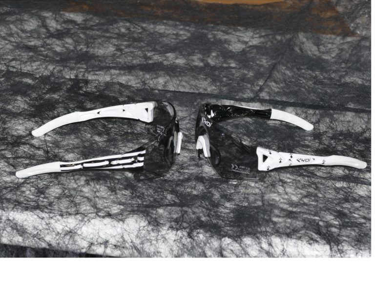 Lunettes Ekoî pour Warren Barguil cycliste peinture aérographe Raymond ...